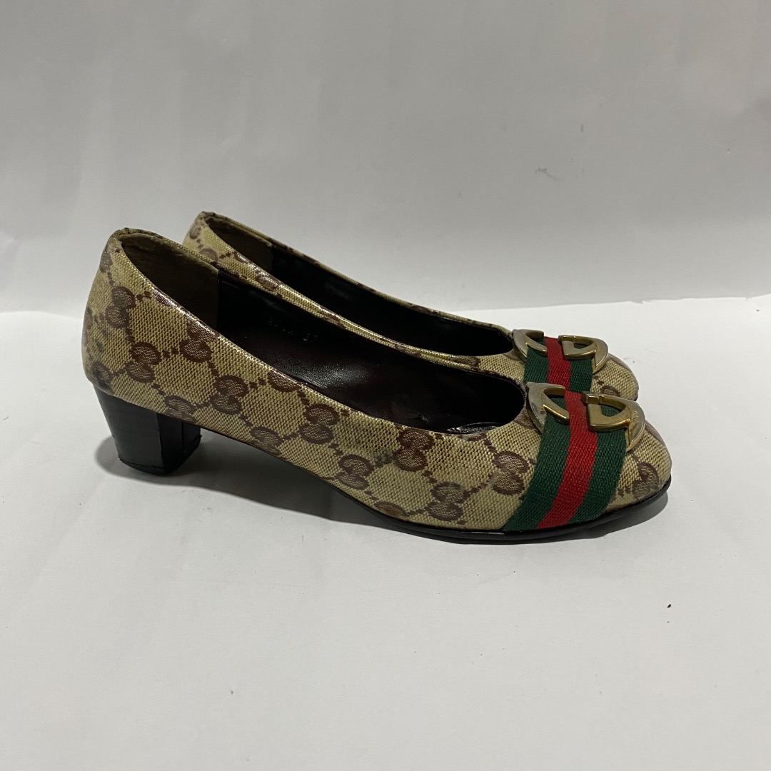 Gucci Monogram GG link Flats, Women's Fashion, Footwear, Flats ...