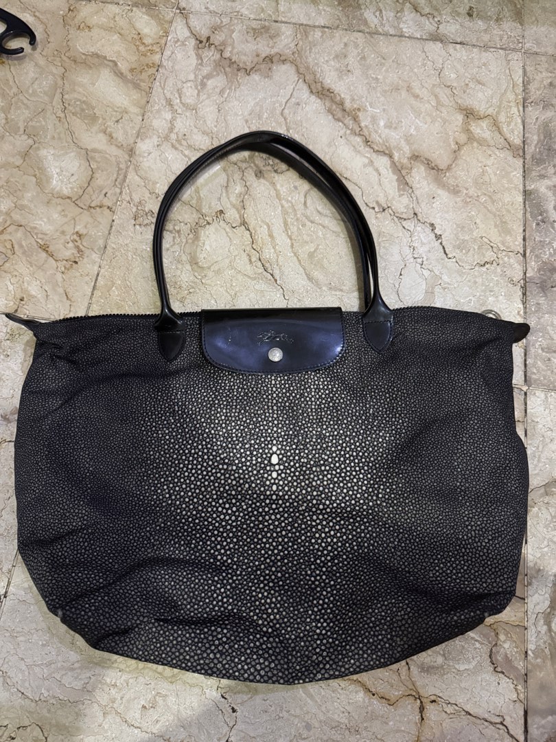 Longchamp le pliage Large long handle stingray, Barang Mewah, Tas ...