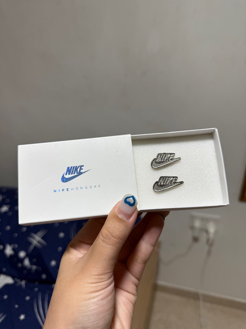 Nike Silver Shoe Pin Bought from Seoul - Hongdae, Hobbies & Toys ...