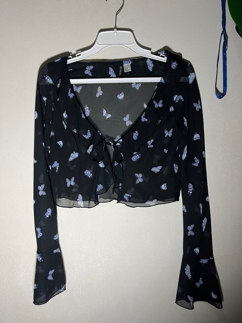 Outer cropt top Butterfly by H&M, Fesyen Wanita, Pakaian Wanita, Atasan ...