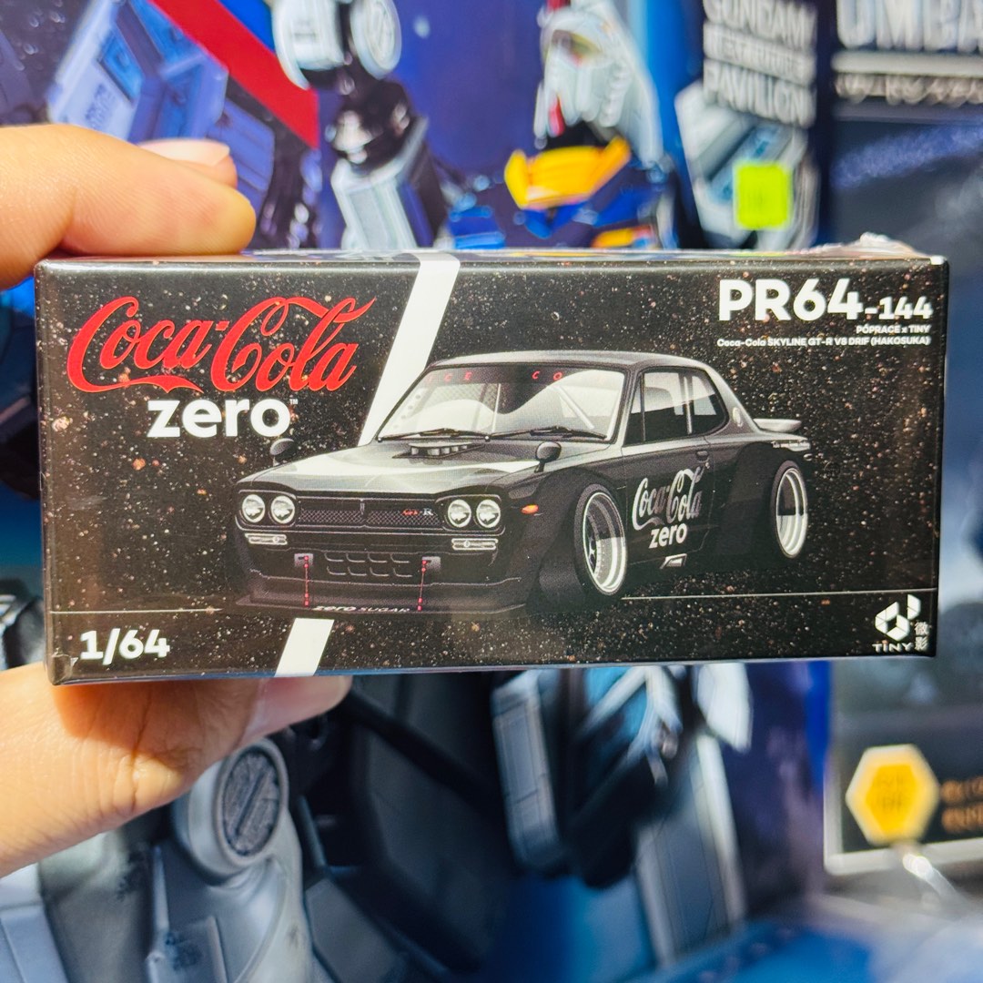 Pop Race 1:64 Die-cast Model Car Pop Race x TINY Coca Cola Skyline GT-R ...