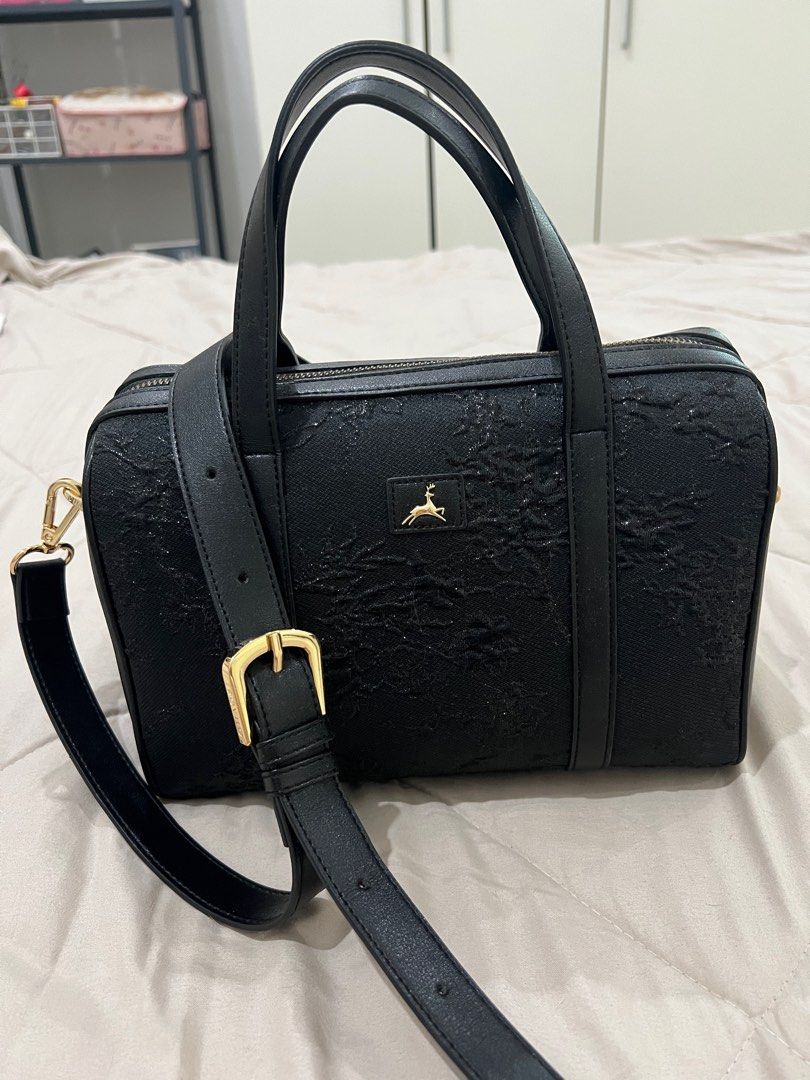 Povilo x alice in wonderland disney like new, Fesyen Wanita, Tas ...
