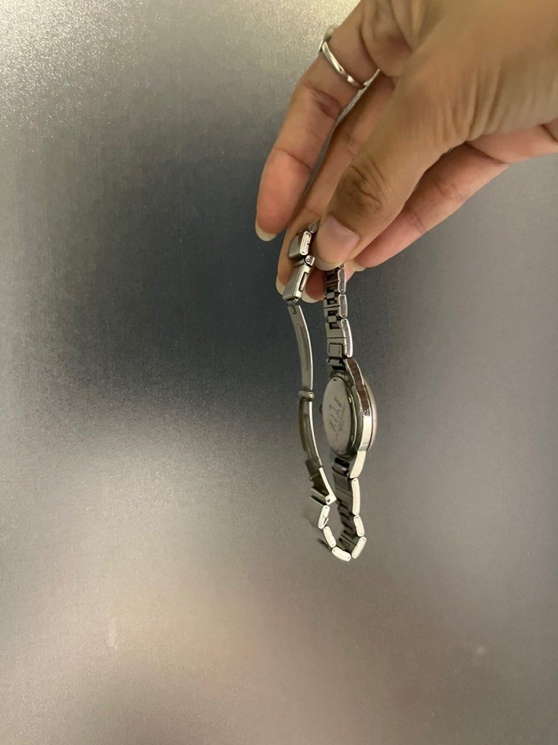 Preloved jam vintage elle, Fesyen Wanita, Jam Tangan di Carousell