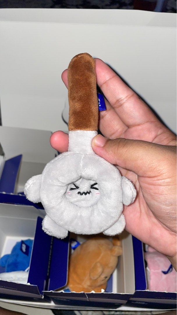 Zus Mini Plushie Keychain Anxiety, Hobbies & Toys, Toys & Games on ...