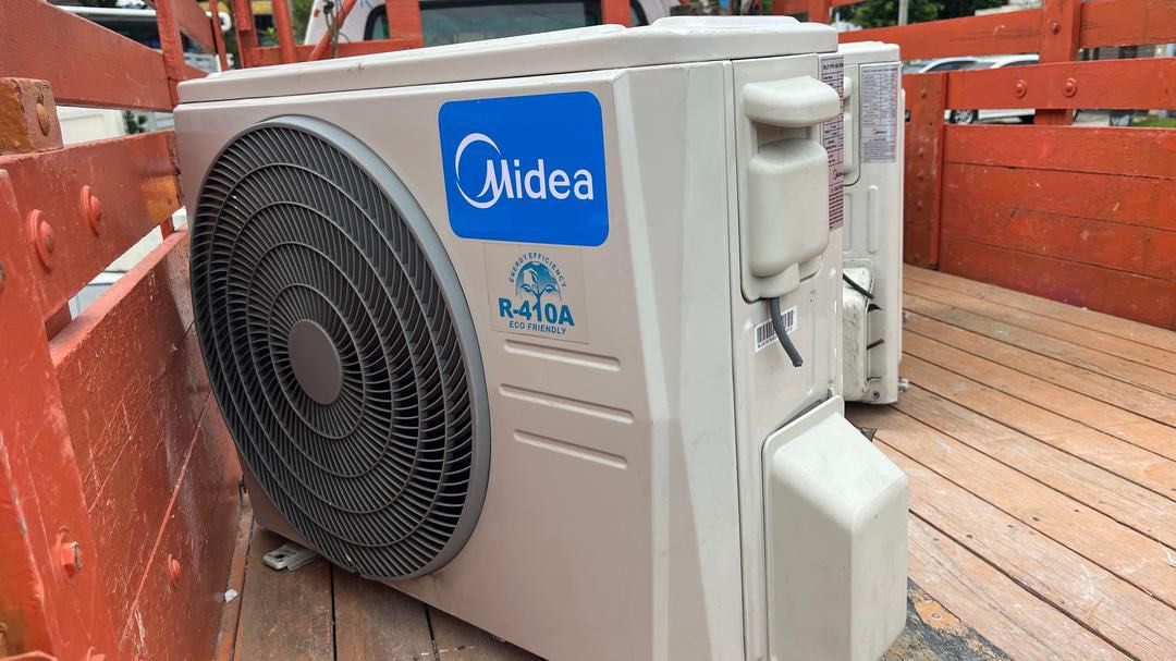 Aircond Midea 1 HP, TV & Home Appliances, Air Conditioners & Heating on ...