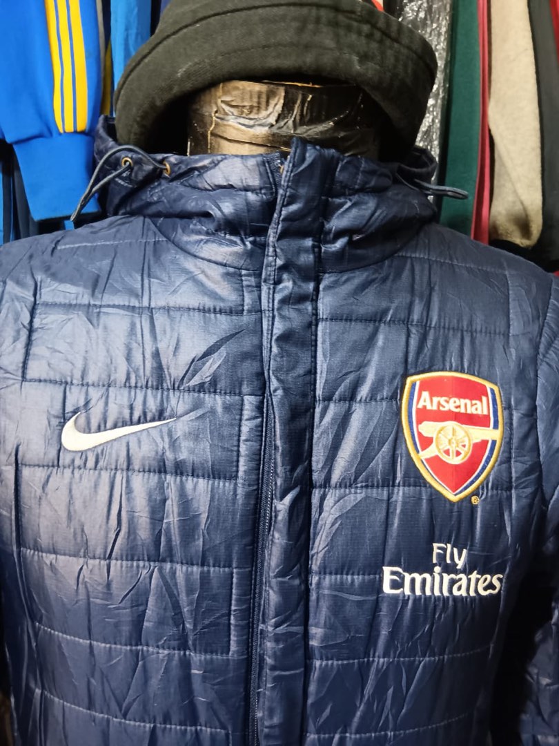 ARSENAL ORIGINAL PUFFER, Men's Fashion, Activewear on Carousell