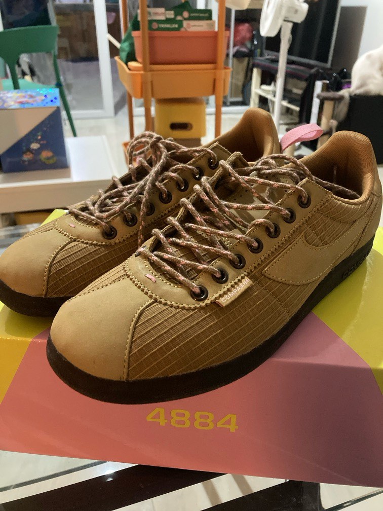 Compass Tribune 4884, Fesyen Pria, Sepatu , Sneakers di Carousell