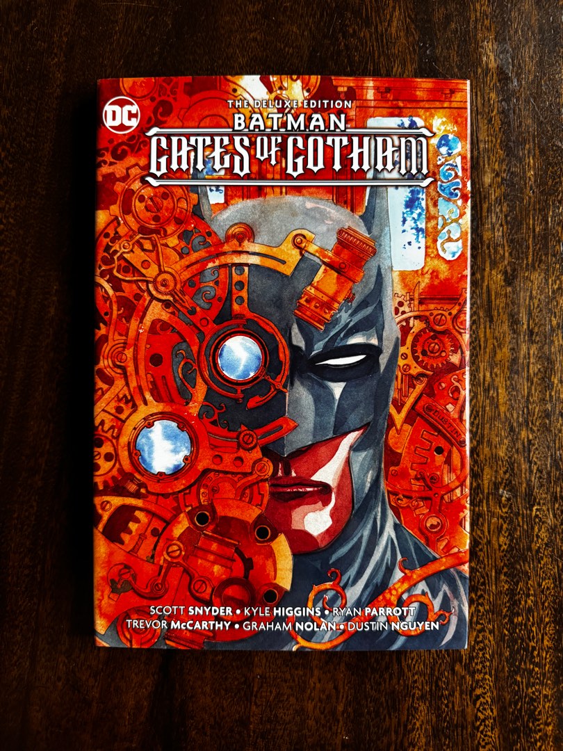 DC Comics Batman Gates of Gotham, Hobbies & Toys, Books & Magazines ...