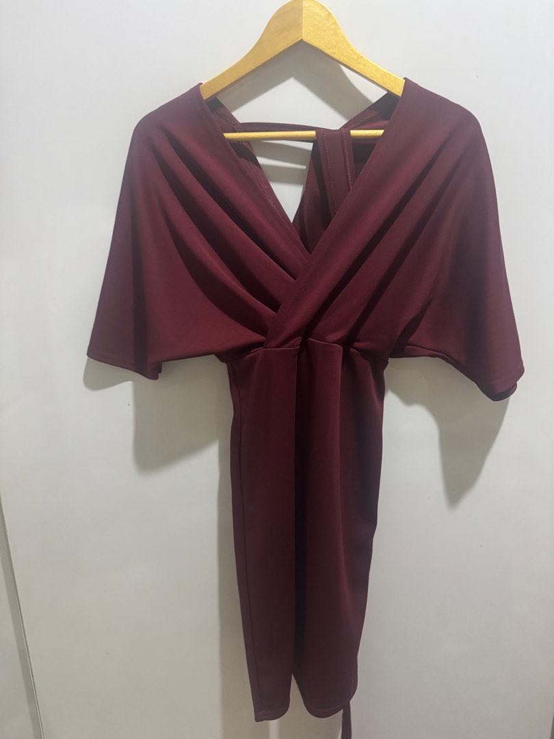 Dress merah fit to M, Fesyen Wanita, Pakaian Wanita, Gaun & Rok di ...