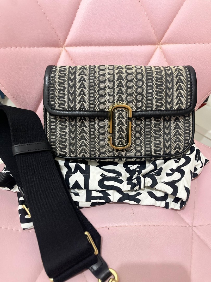 Marc jacobs the monogram bag, Barang Mewah, Tas & Dompet di Carousell