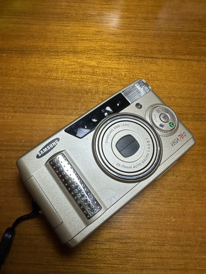 SAMSUNG VEGA 70D vintage CAMERA FILM, Photography, Cameras on Carousell