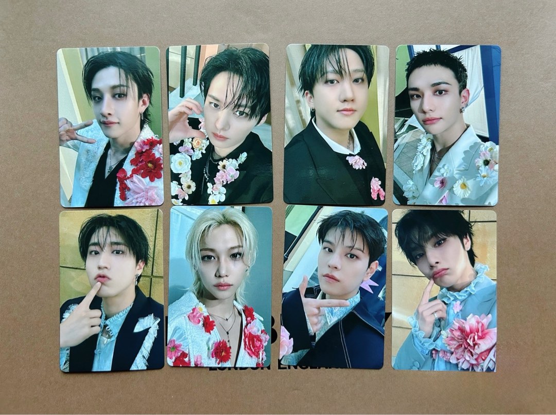 Stray Kids Hollow tower records (sourcing), Hobbies & Toys, Memorabilia ...