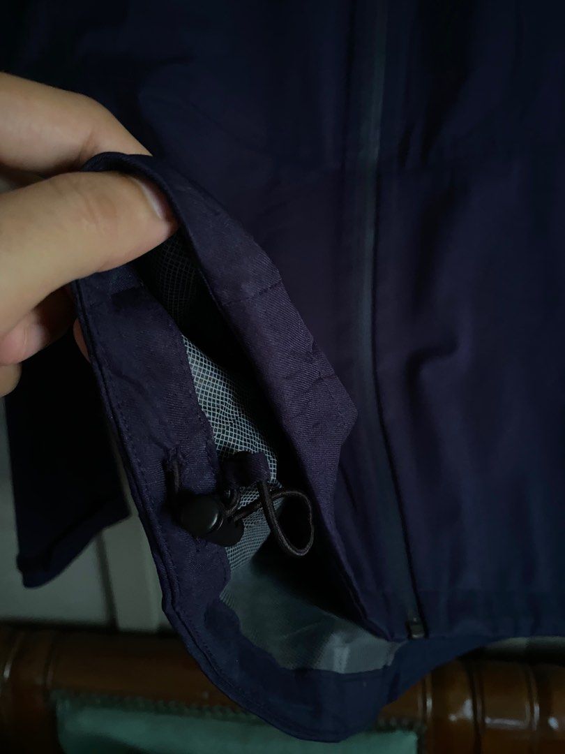 Uniqlo Blocktech, Men's Fashion, Coats, Jackets and Outerwear on Carousell