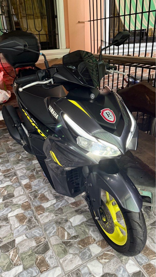 Yamaha Aerox Non-abs 2022, Motorbikes, Motorbikes for Sale on Carousell