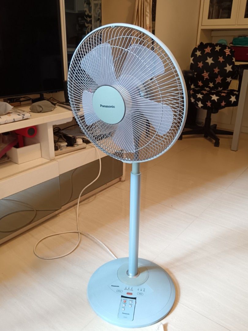 85％新，Panasonic樂聲牌 F-308NH 遙控風扇，原價HK$1200,功能正常完美，機芯超薄，風力強大及寧靜，極清潔，高度可伸縮 ...