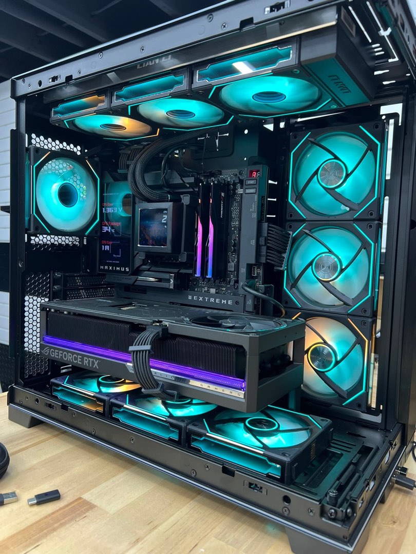 Asus Strix B550 + AMD Ryzen 5600X + 32GB Corsair Dominator RAM ...