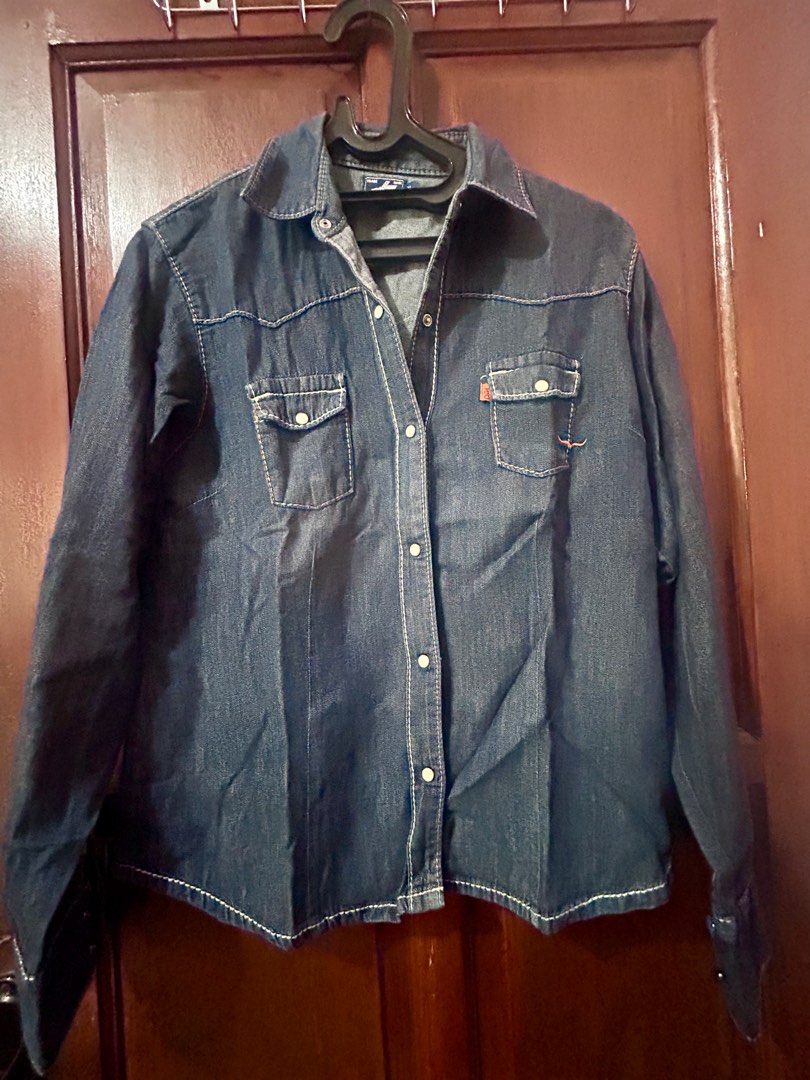 Baju denim lea jeans size XL, Fesyen Wanita, Pakaian Wanita, Atasan di Carousell