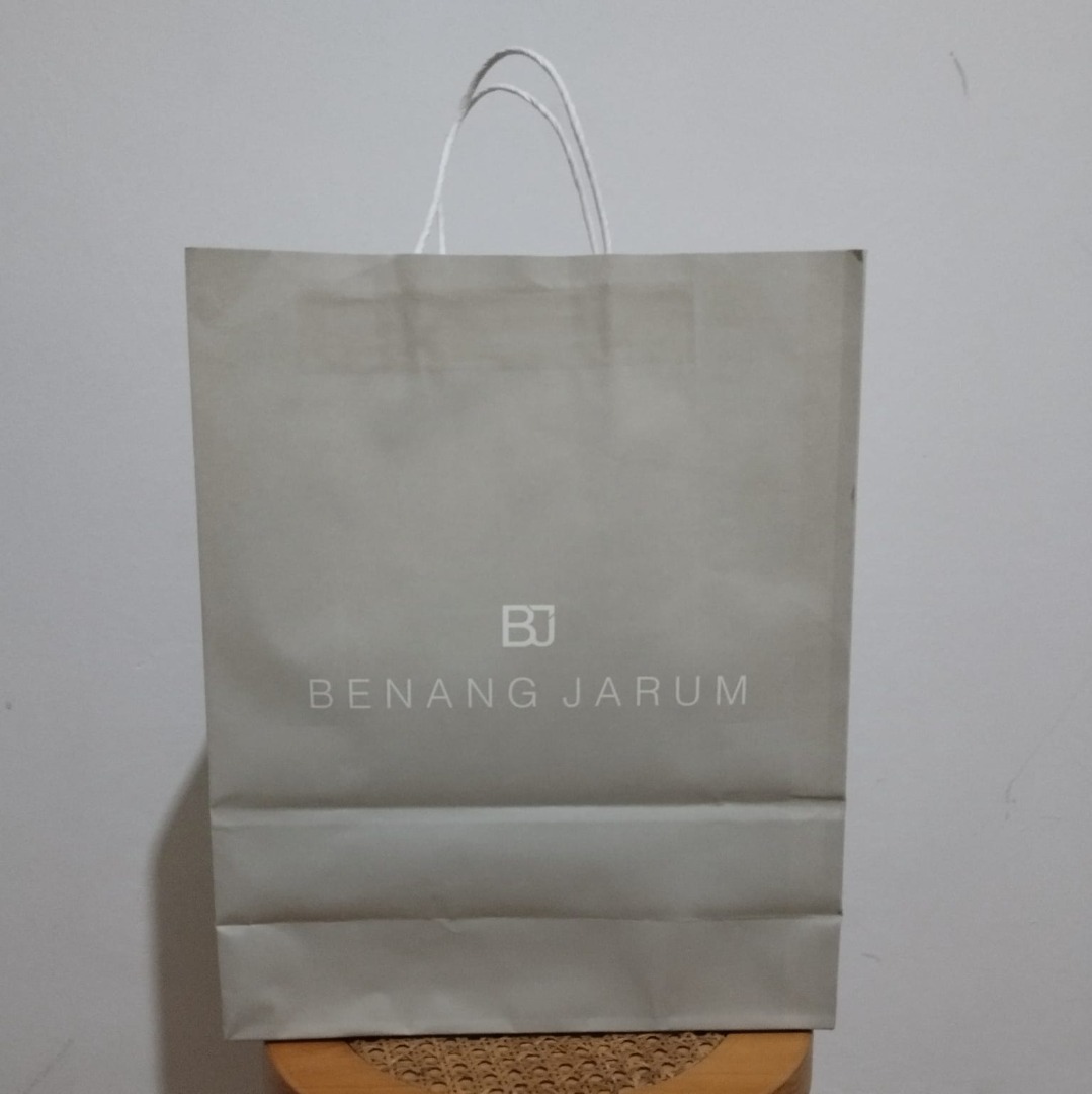 Benang Jarum Paper Bag, Fesyen Wanita, Tas & Dompet di Carousell