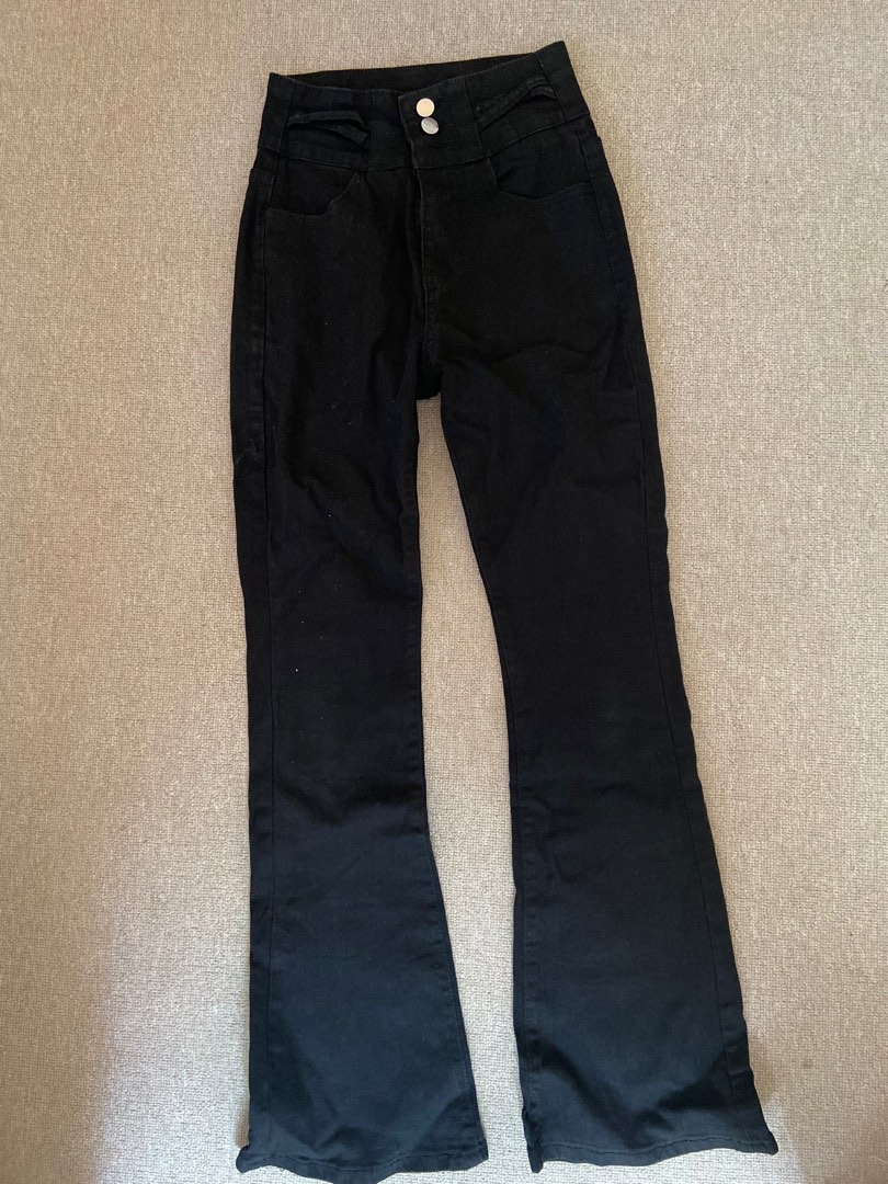 Cut bray jeans hitam size 26, Fesyen Wanita, Pakaian Wanita, Bawahan di ...