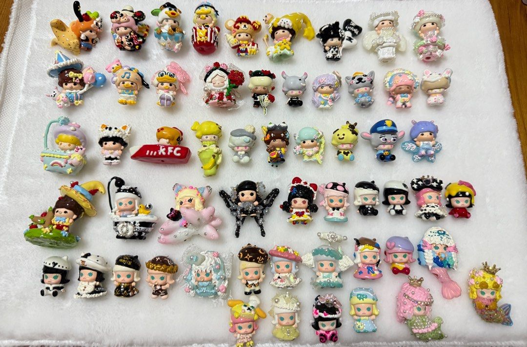 Handpainted figurines popmart popbean sweet bean skullpanda sp dimoo ...