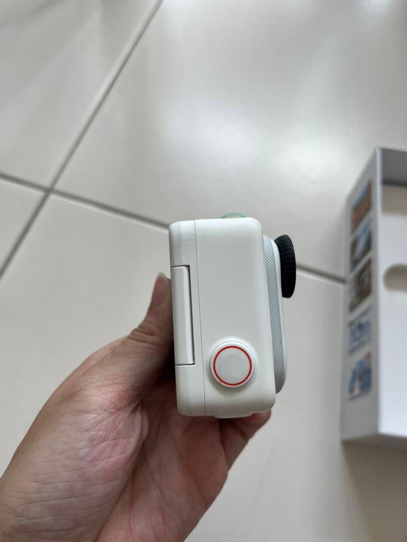 Insta360 GO 3S Action Camera - Complete Set, Photography, Cameras on ...