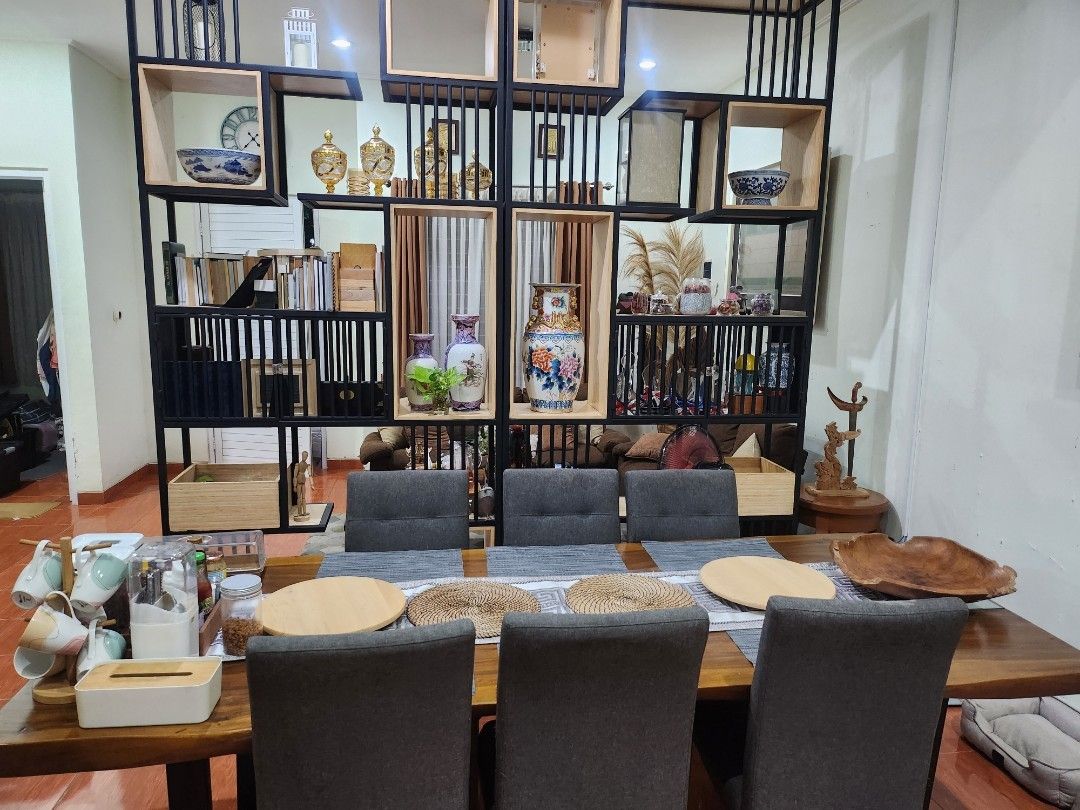Meja makan set, Perabotan Rumah di Carousell