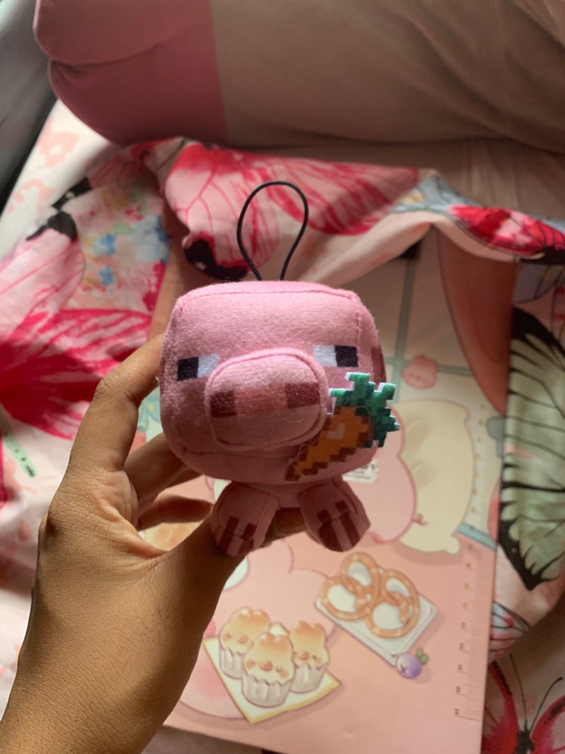 pig minecraft, Hobbies & Toys, Toys & Games on Carousell
