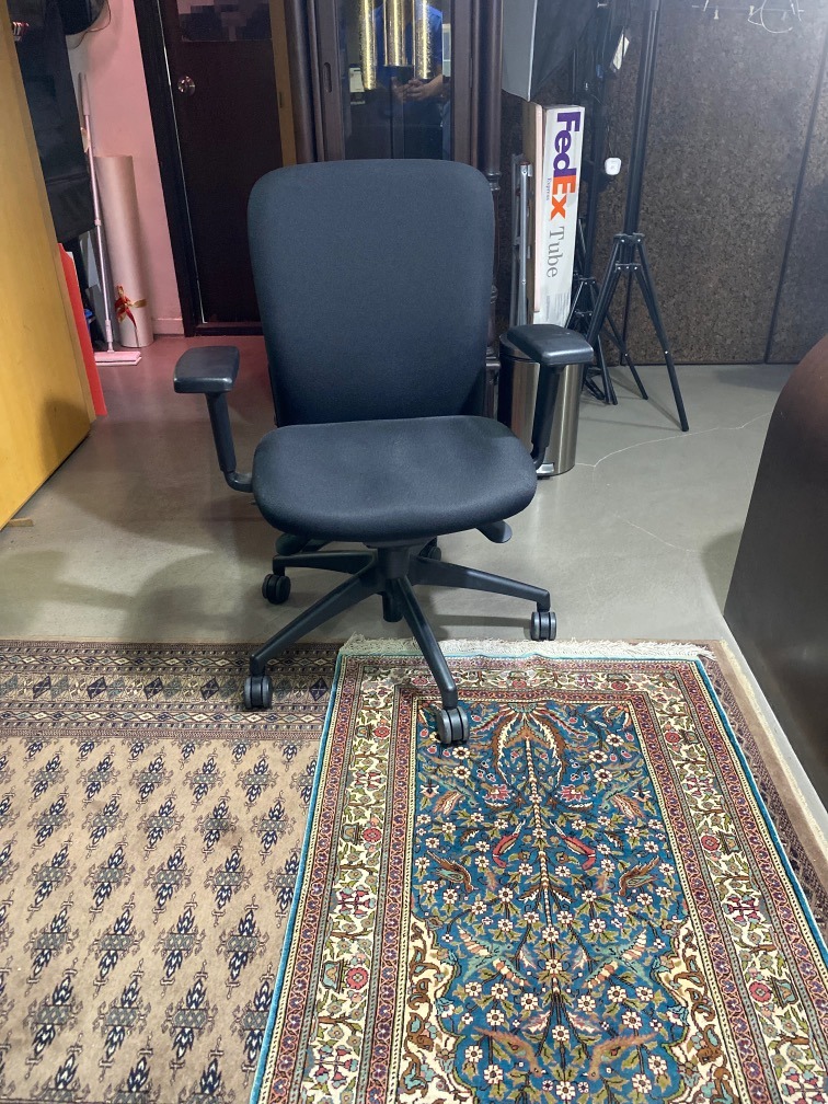 Teknion Office Chair 20 Positions adjustable, 傢俬＆家居, 傢俬, 椅子 - Carousell