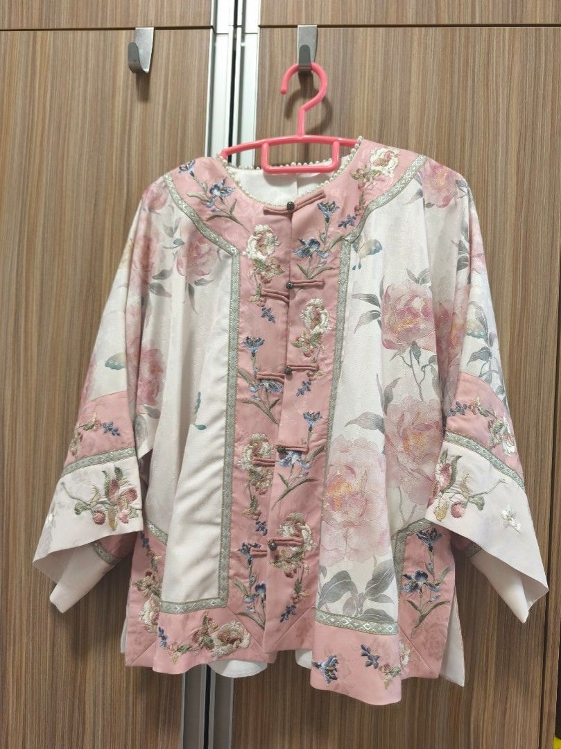 Traditional Cheongsam set with matching outer top, Women's Fashion ...