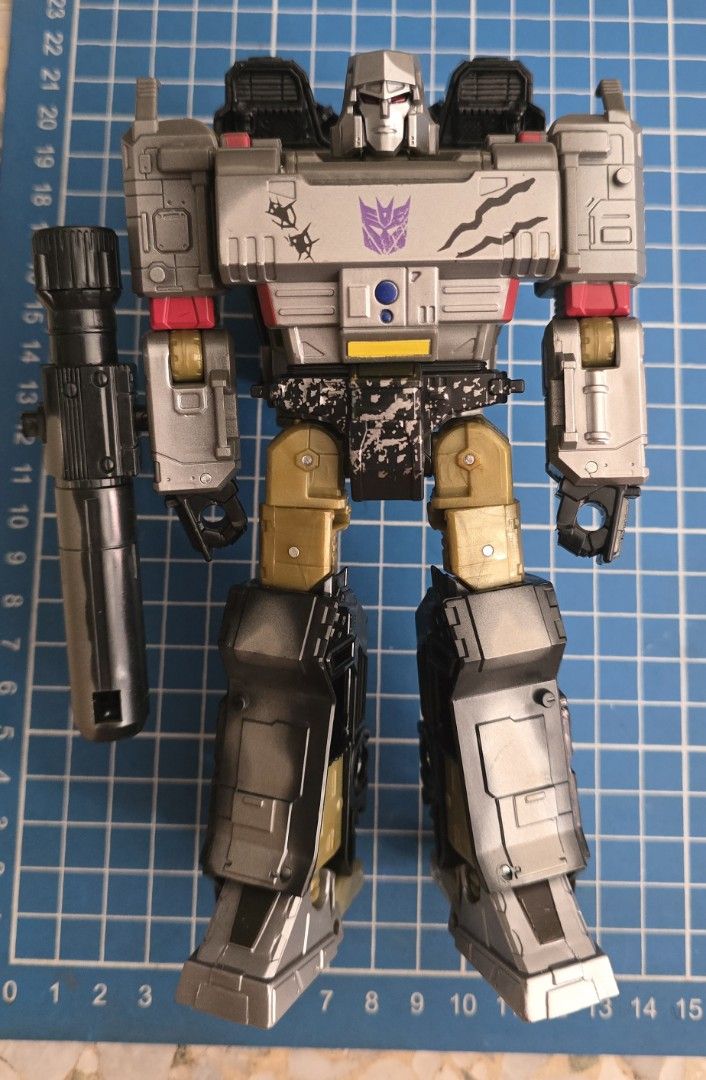 Transformers Netflix Megatron, Hobbies & Toys, Toys & Games on Carousell