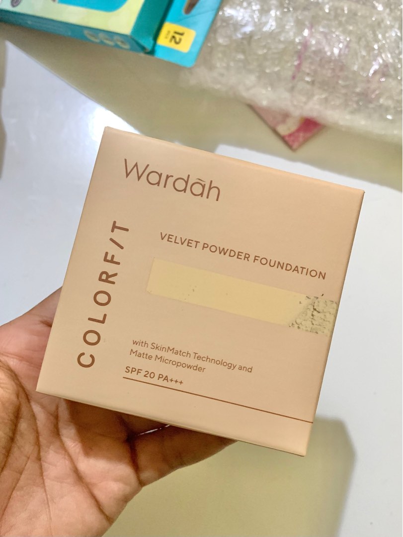 wardah colorfit velvet powder foundation shade 23W, Kesehatan ...