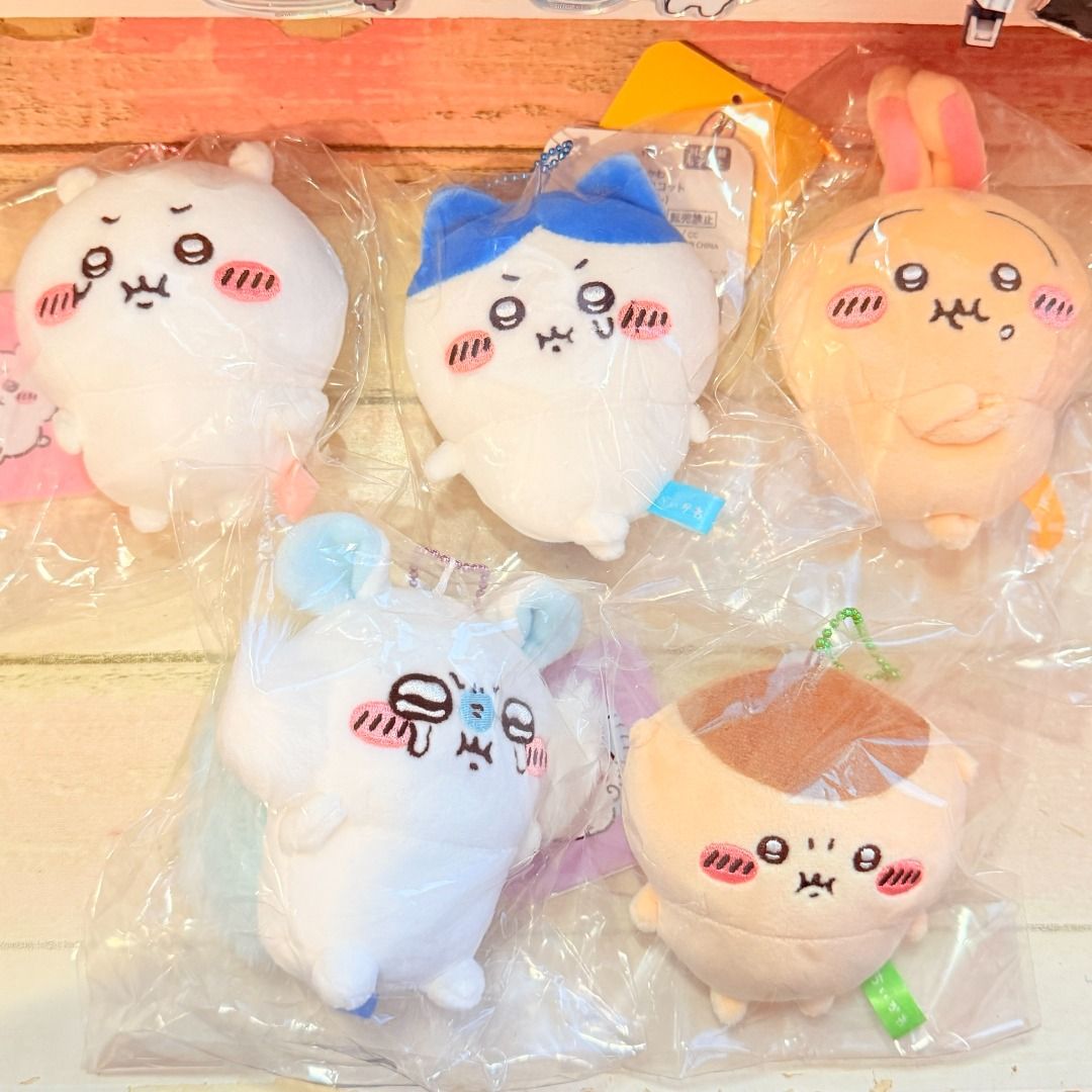 【現貨】*全新* Chiikawa 吉伊卡哇 嬲嬲系列 掛飾公仔 | 吉伊 小八 兔兔 飛鼠 栗子, 興趣及遊戲, 玩具 & 遊戲類 - Carousell