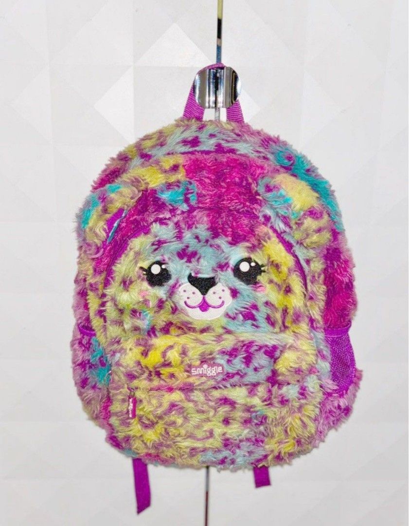FURRY SMIGGLE rainbow fluffy bulu backpack ori beli di SG, Bayi & Anak ...