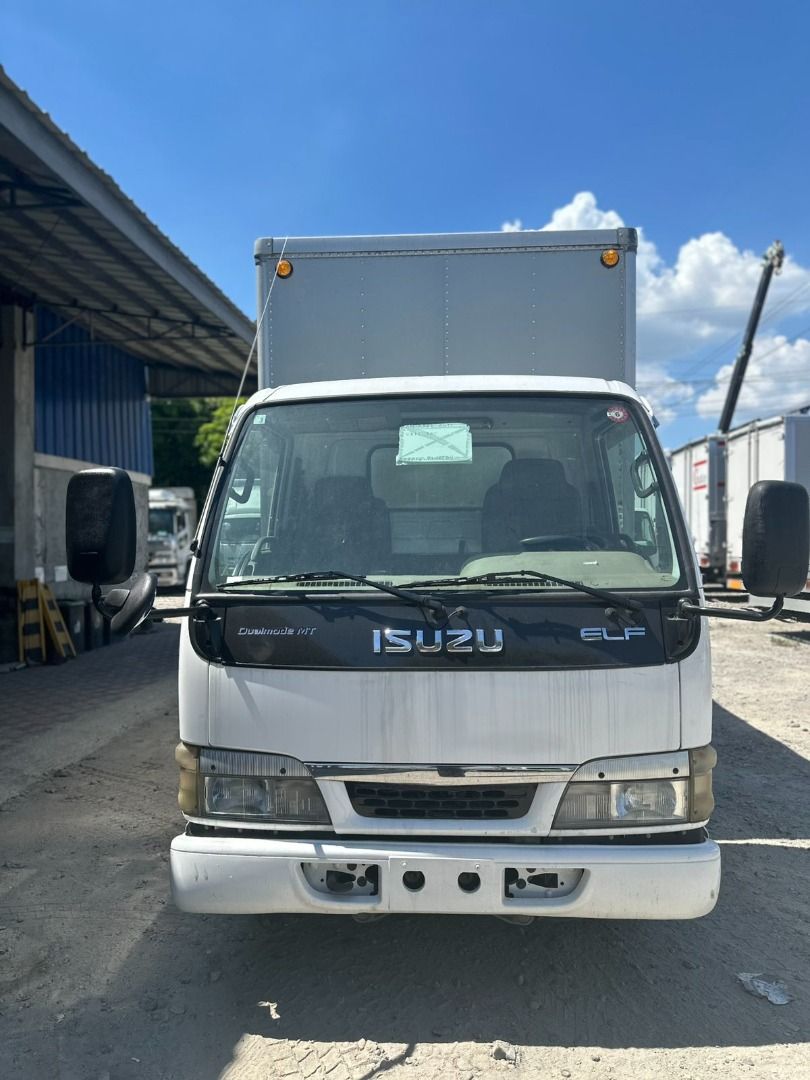 ISUZU ELF CLOSED VAN 06W, Commercial & Industrial, Industrial Equipment ...