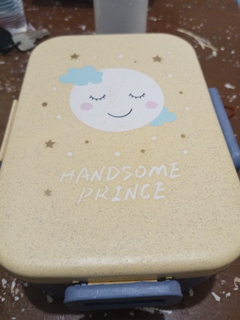 Kotak makan /lunch box, Perabotan Rumah di Carousell