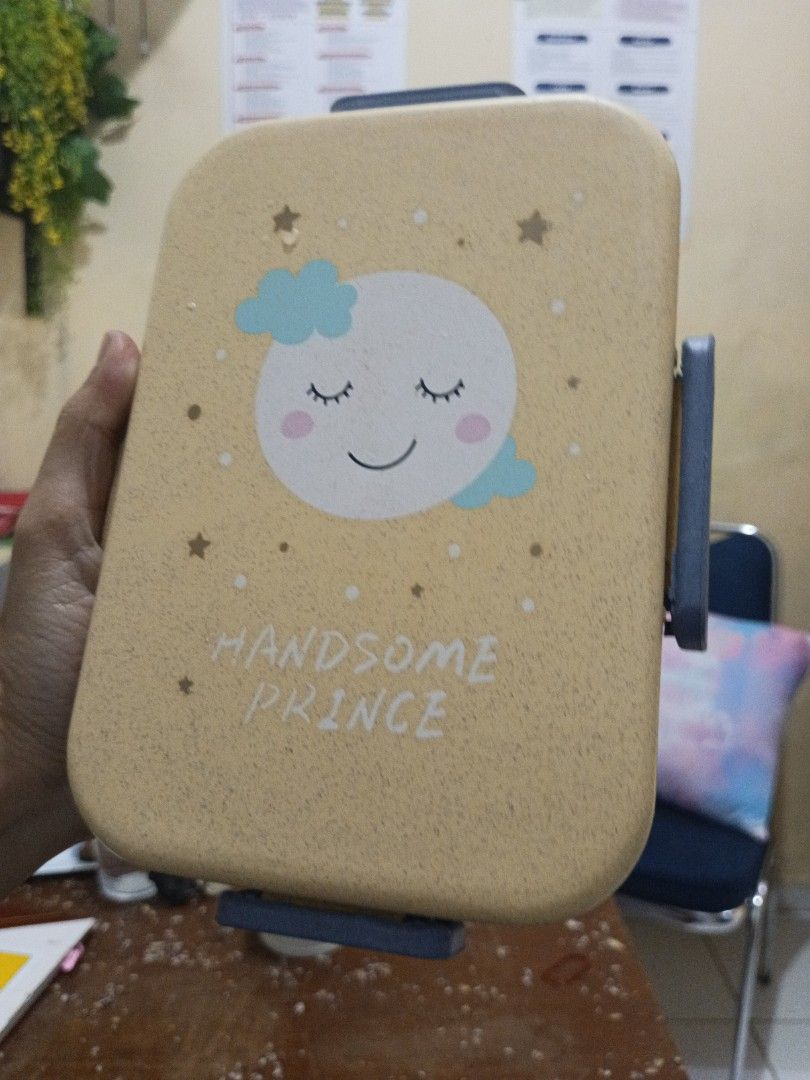 Kotak makan /lunch box, Perabotan Rumah di Carousell