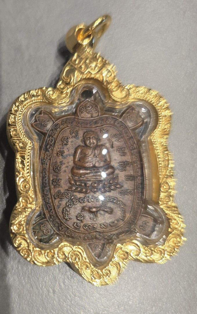 Lp Liew Phaya Tao with Salika bird BE 2534, Hobbies & Toys, Religious Items on Carousell