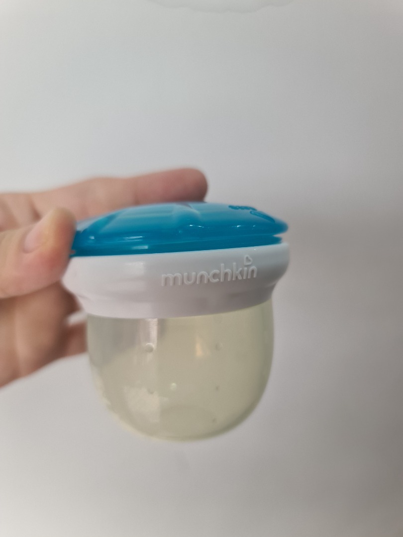 Munchkin food freezer silicon cup, Bayi & Anak, Perawatan & Makanan ...