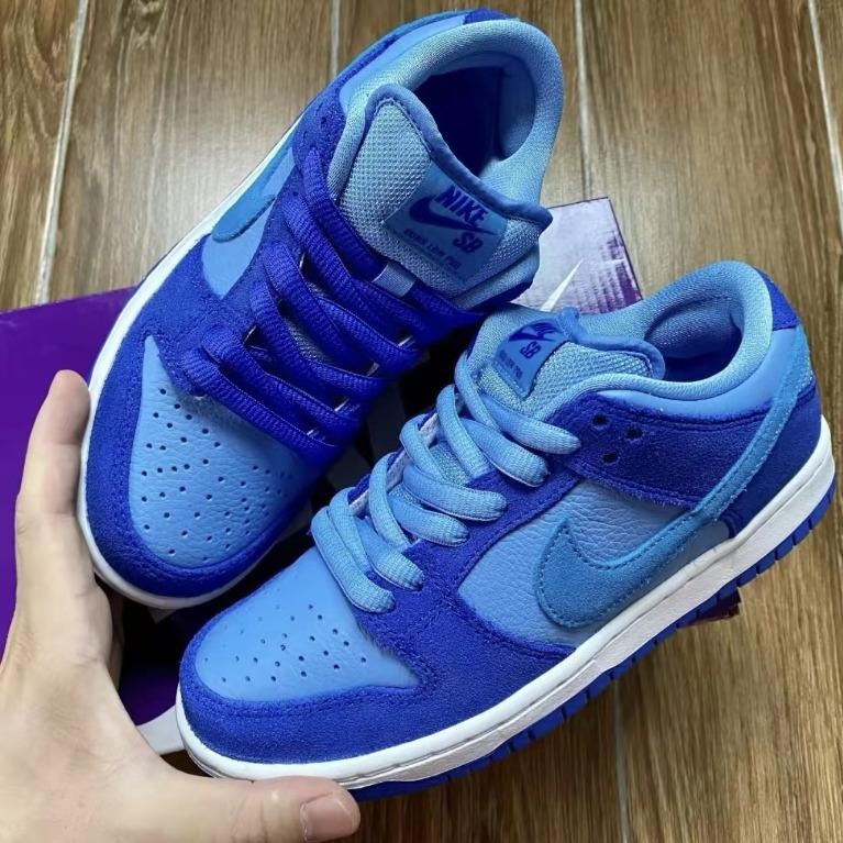 Nike SB Dunk Low "Blue Raspberry" Blue Blueberry Tree Unisex, Men's ...