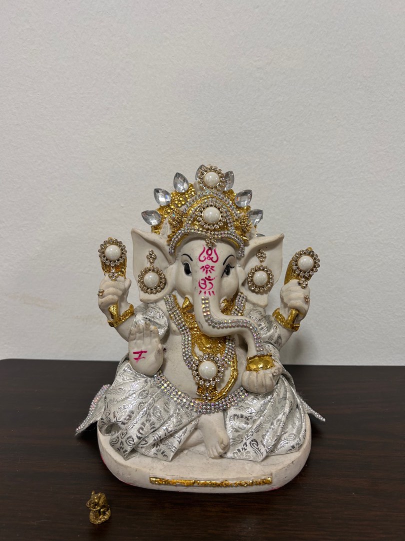 Phra pikanet bucha, Everything Else on Carousell