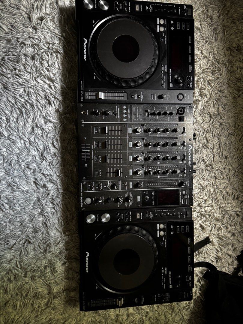 Pioneer DJ Set: 2x CDJ-850K Turntable, DJM-850K Mixer, Audio, Other ...