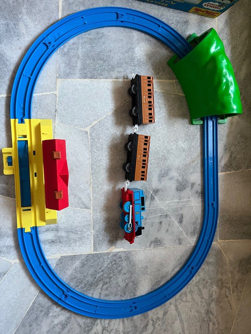 Plarail Thomas Basic Set, Hobbies & Toys, Toys & Games on Carousell