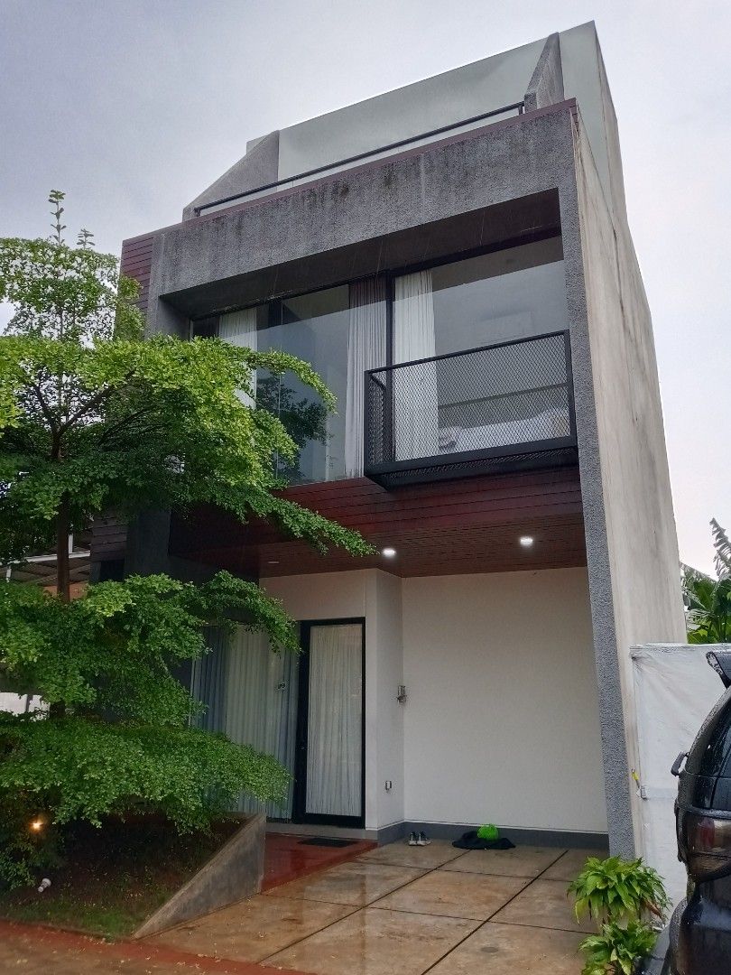 Rumah 3 lantai 5 mnit ke MRT Lebak bulus, Properti, Dijual di Carousell