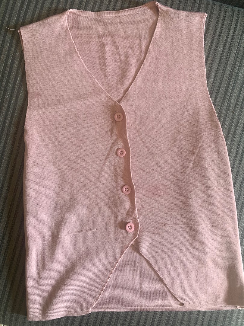 Vest pinkeuuu koket kyuti >__