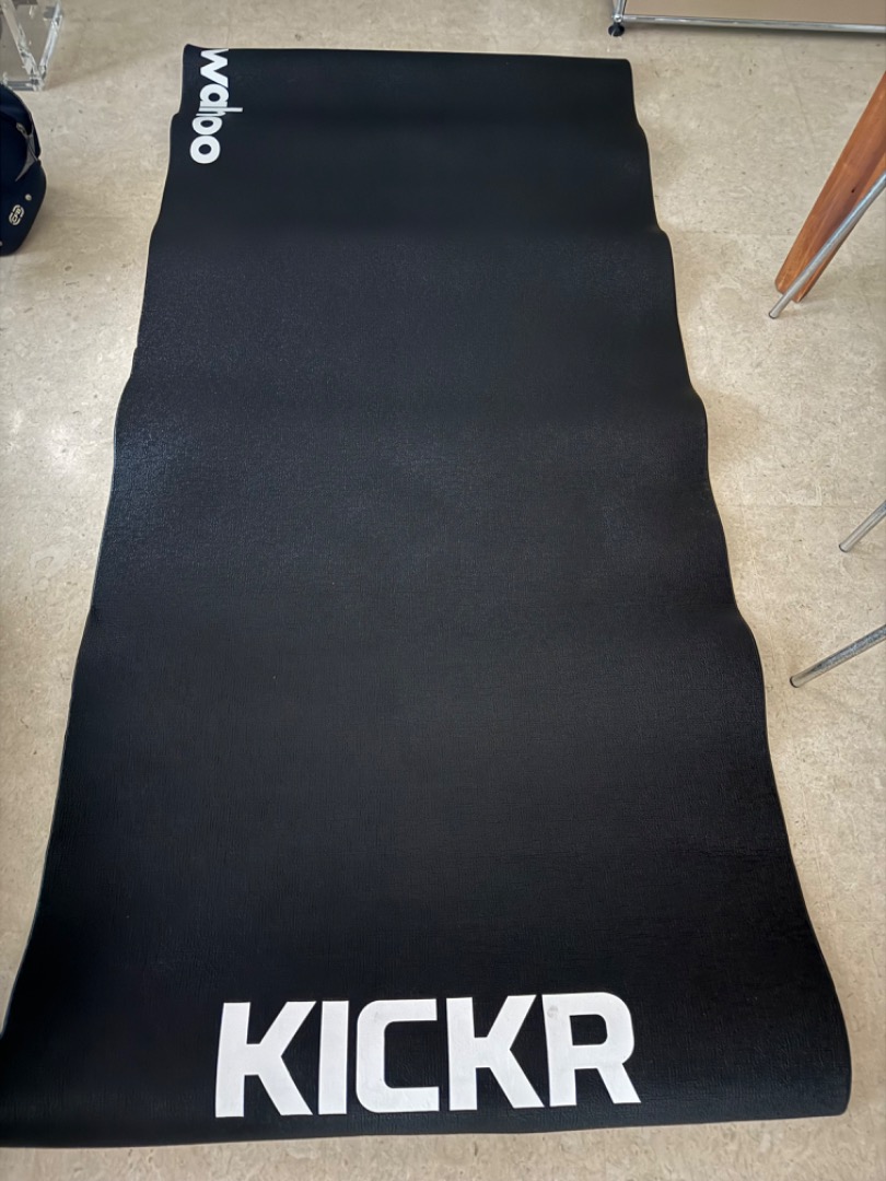 Wahoo KICKR Trainer Mat, Sports Equipment, Bicycles & Parts, Parts ...