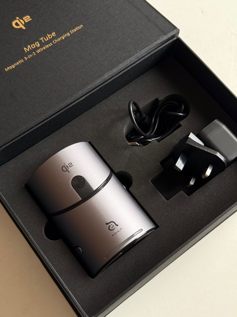 ADAM elements Mag Qube / Tube 3-in-1 Intelligent Charging Station ...