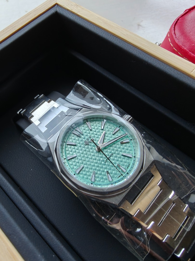 Christopher Ward the The Twelve 36mm Mint, Men's Fashion, Watches ...