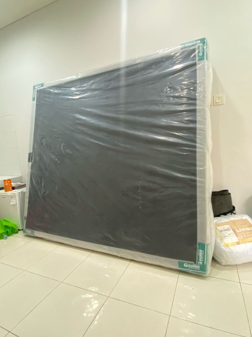 Divan + headboard Guhdo (tdk termasuk kasur) 180x200cm, baru, Perabotan ...