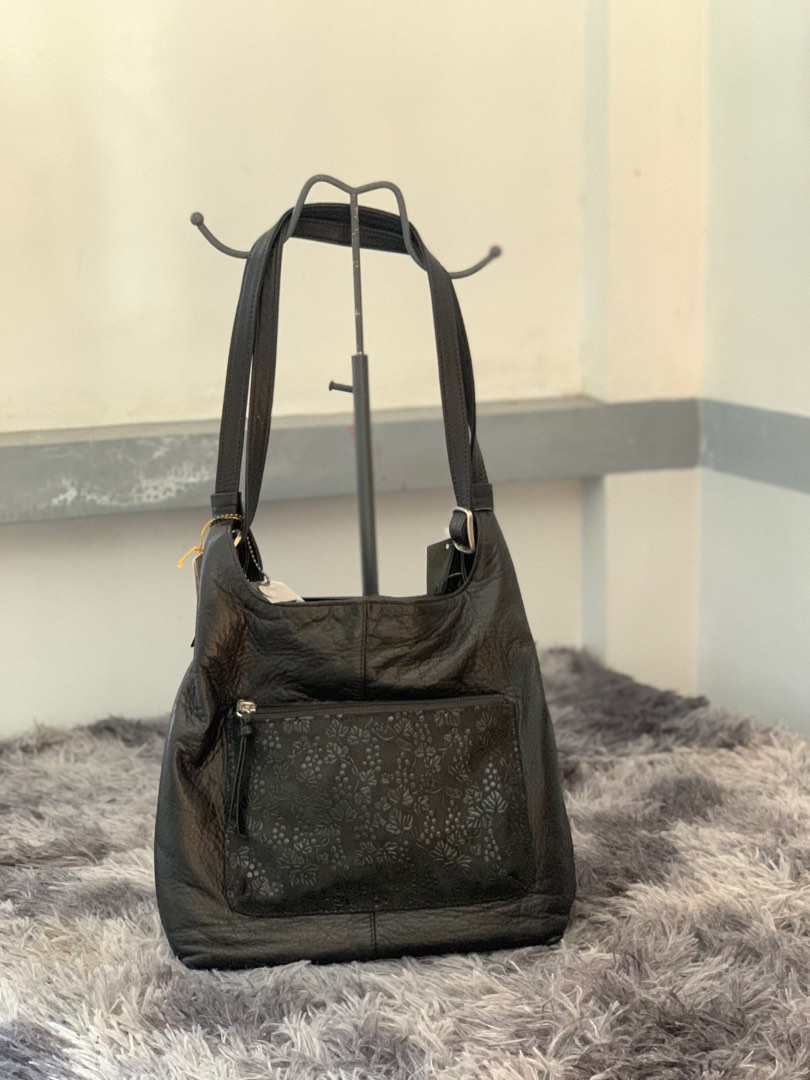 JRA genuine cow leather two way bag, Luxury, Bags & Wallets on Carousell