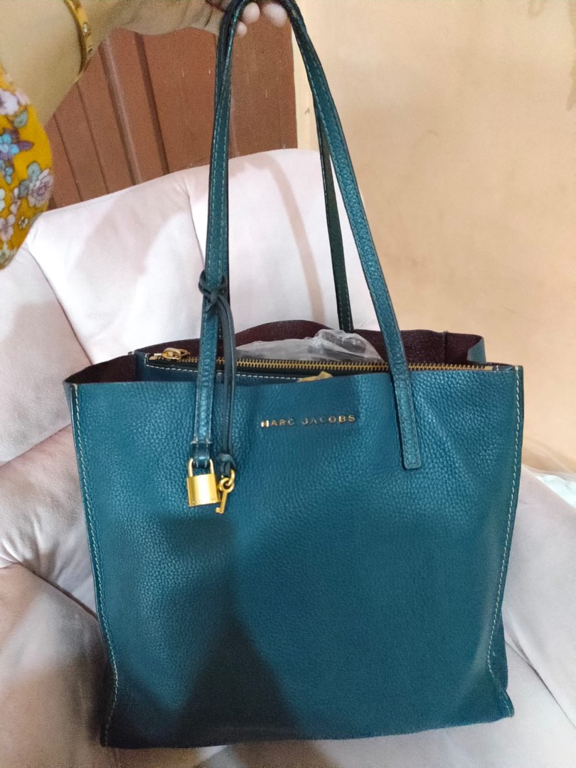 Marc jacobs tote authh, Barang Mewah, Tas & Dompet di Carousell
